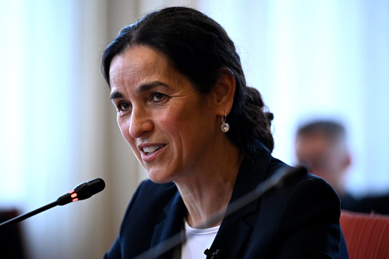 Ungarns neue Vizepremierministerin – Recherchen führen zu DARPA, CFR ...